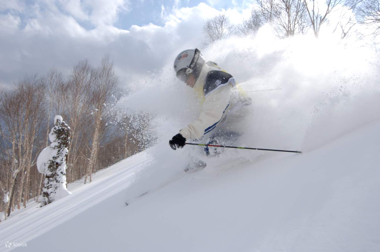 Tomamu Private Ski Package 2-5 Days | Departing from Sapporo - Klook
