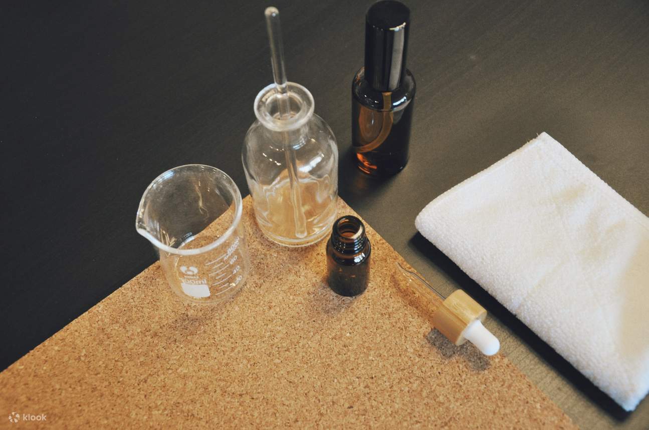 Essential Oil Blend, Natural Pocket Perfume & Mist Workshop in ...