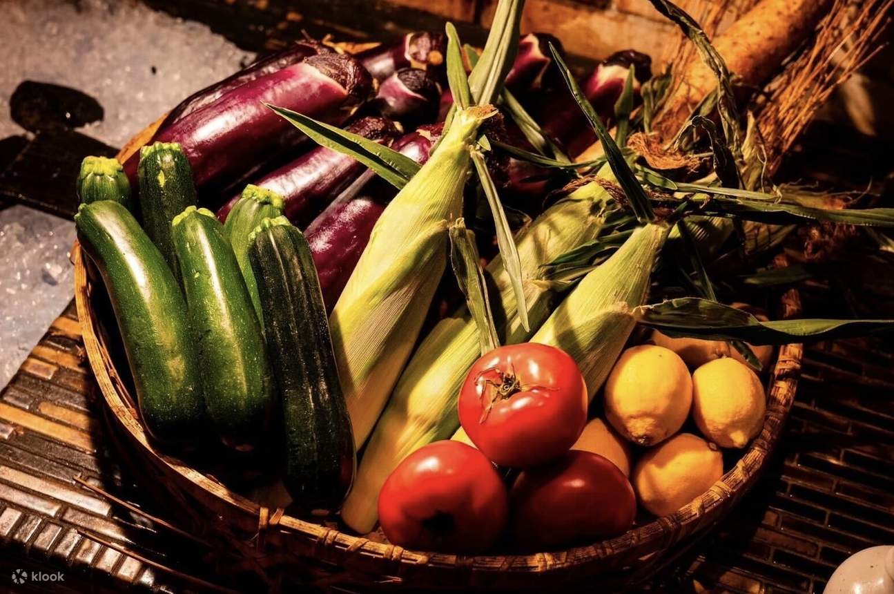 Shinjuku karakteristieke Izakaya Robatayaki restaurant Robata Sho Tokyo ...