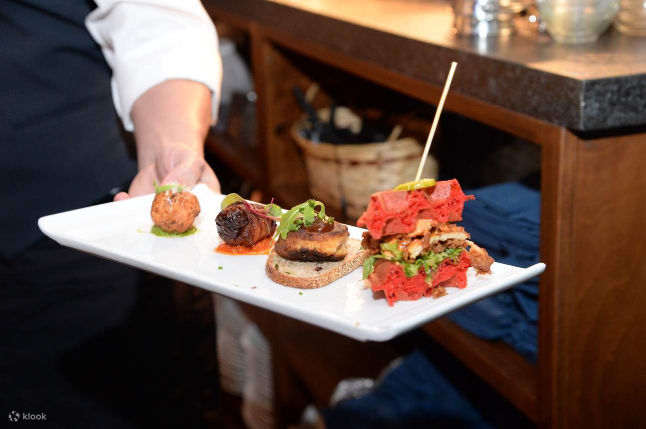 Downtown Las Vegas Lip Smacking Food Tour - Klook India