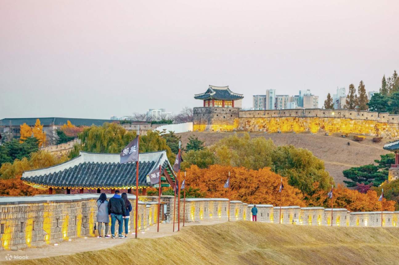 Suwon Hwaseong Day Tour from Seoul: UNESCO, Hanok, Colorful Views ...