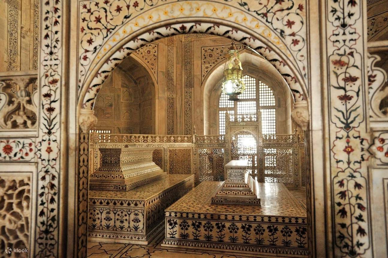 Explore Agra (8-Hours Guided Tour with a Local in AC Car) - Klook