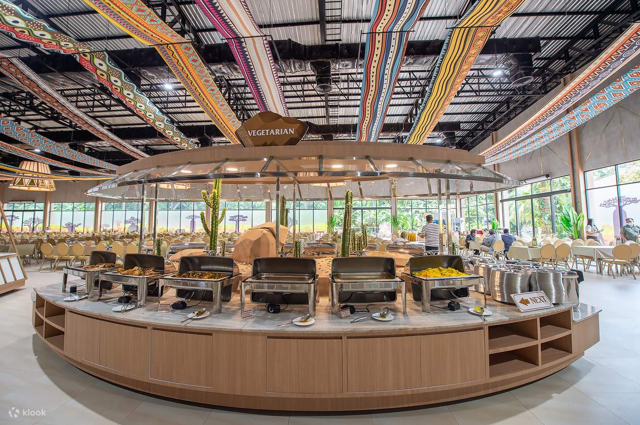 Bangkok Safari World, B Story Garden, and Huamum Market Day Tour ...