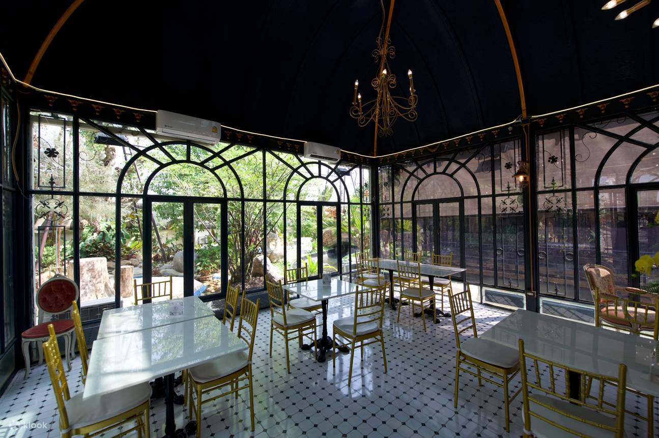 Kuliner dan Kopi di Area Five Cafe & Eatery - Klook Indonesia