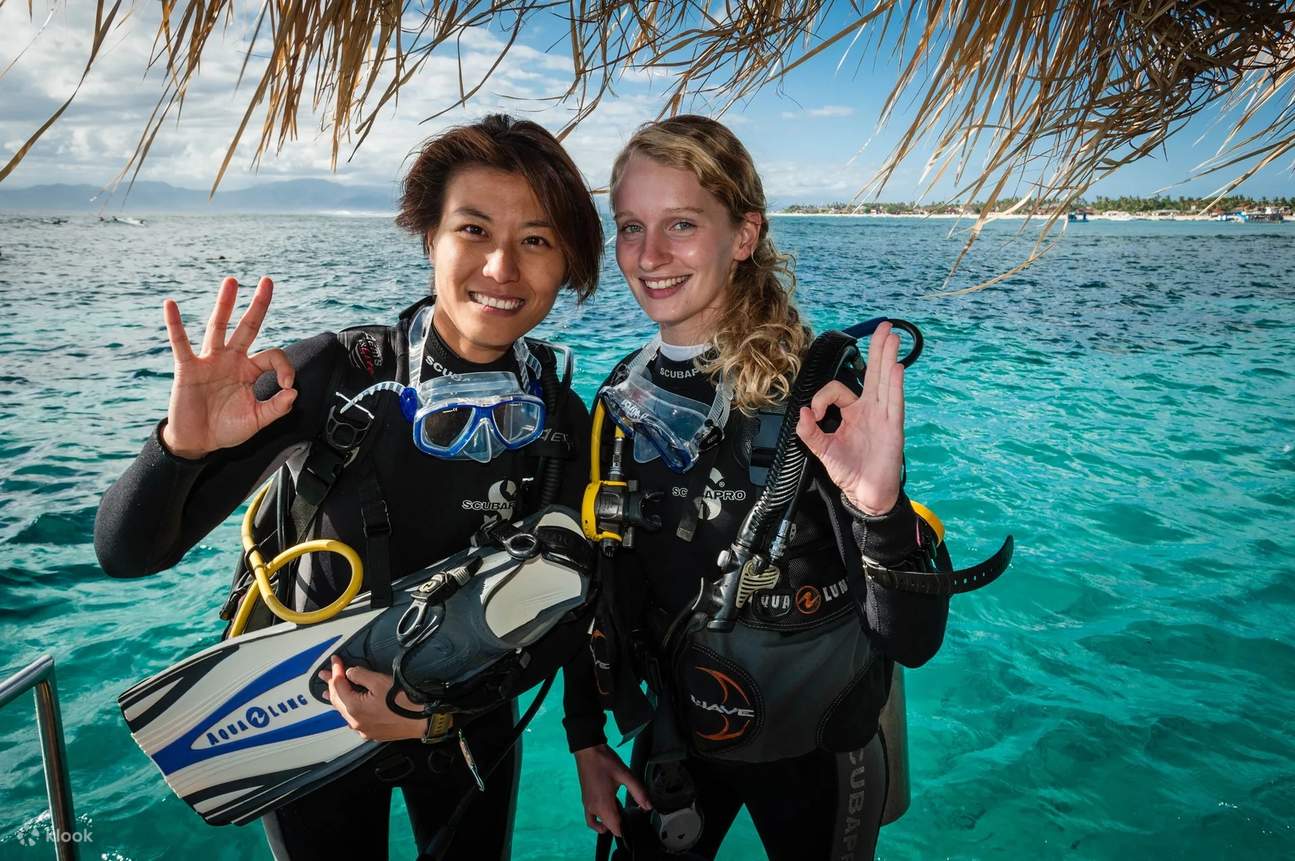 Jelajahi Kedalaman Lebih Dalam dengan Penyelam Perairan Terbuka Tingkat ...