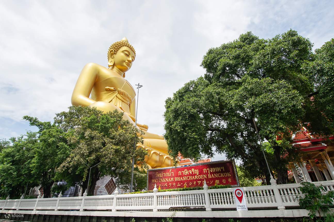 Big Buddha Wat Paknam Phasi Charoen Bangkok Canal Tour with Longtail ...