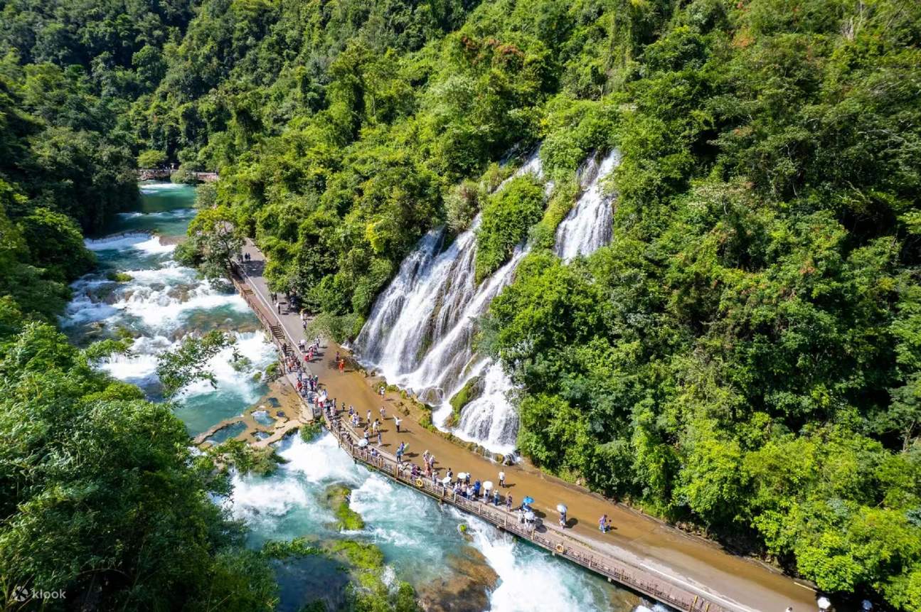 Libo Xiaoqikong Scenic Area One-Day Tour in Guizhou & Emerald on the ...