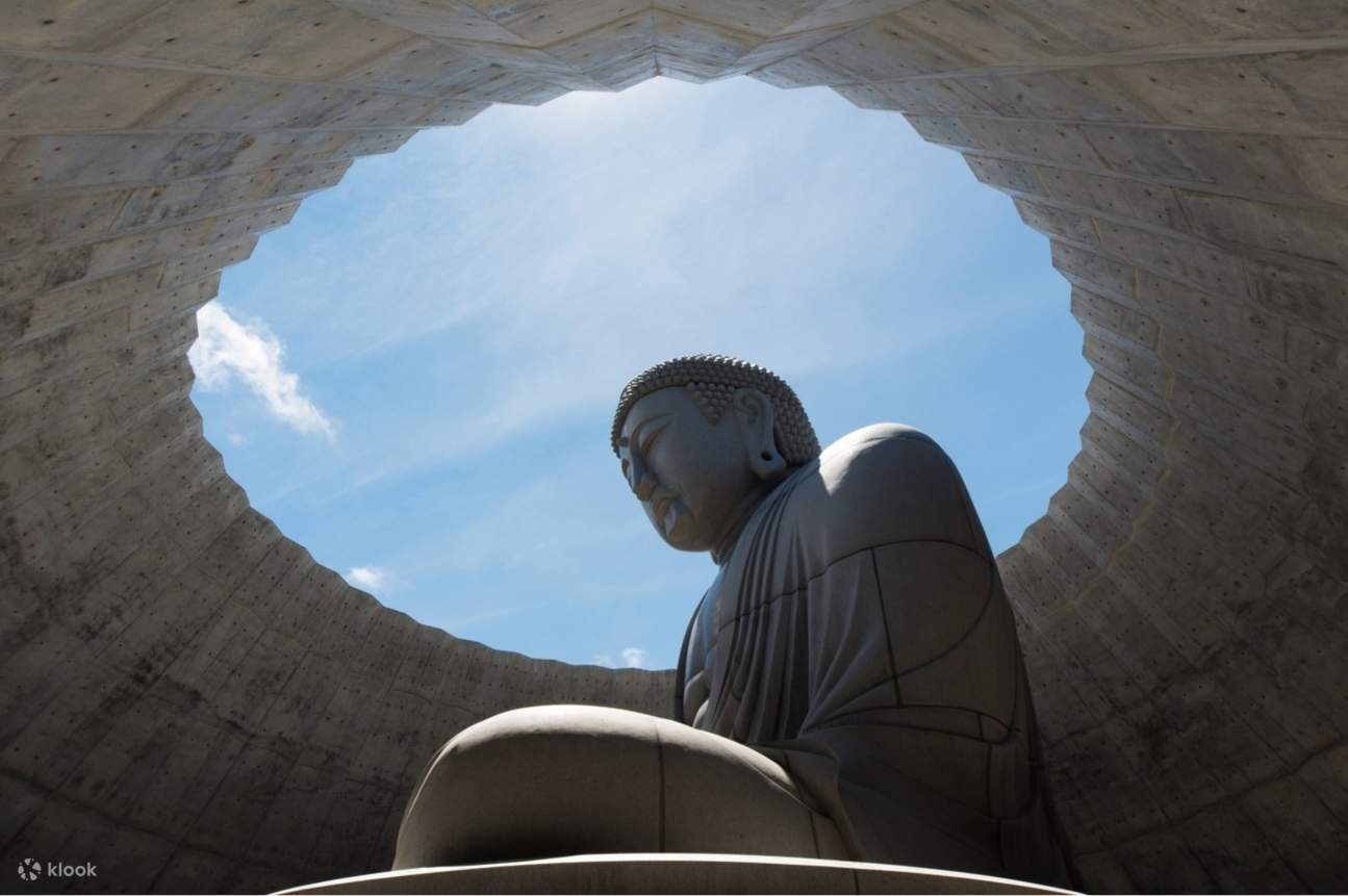 Sapporo, Hokkaido One-Day Tour | Jozankei, Hill of Buddha, Seafood ...