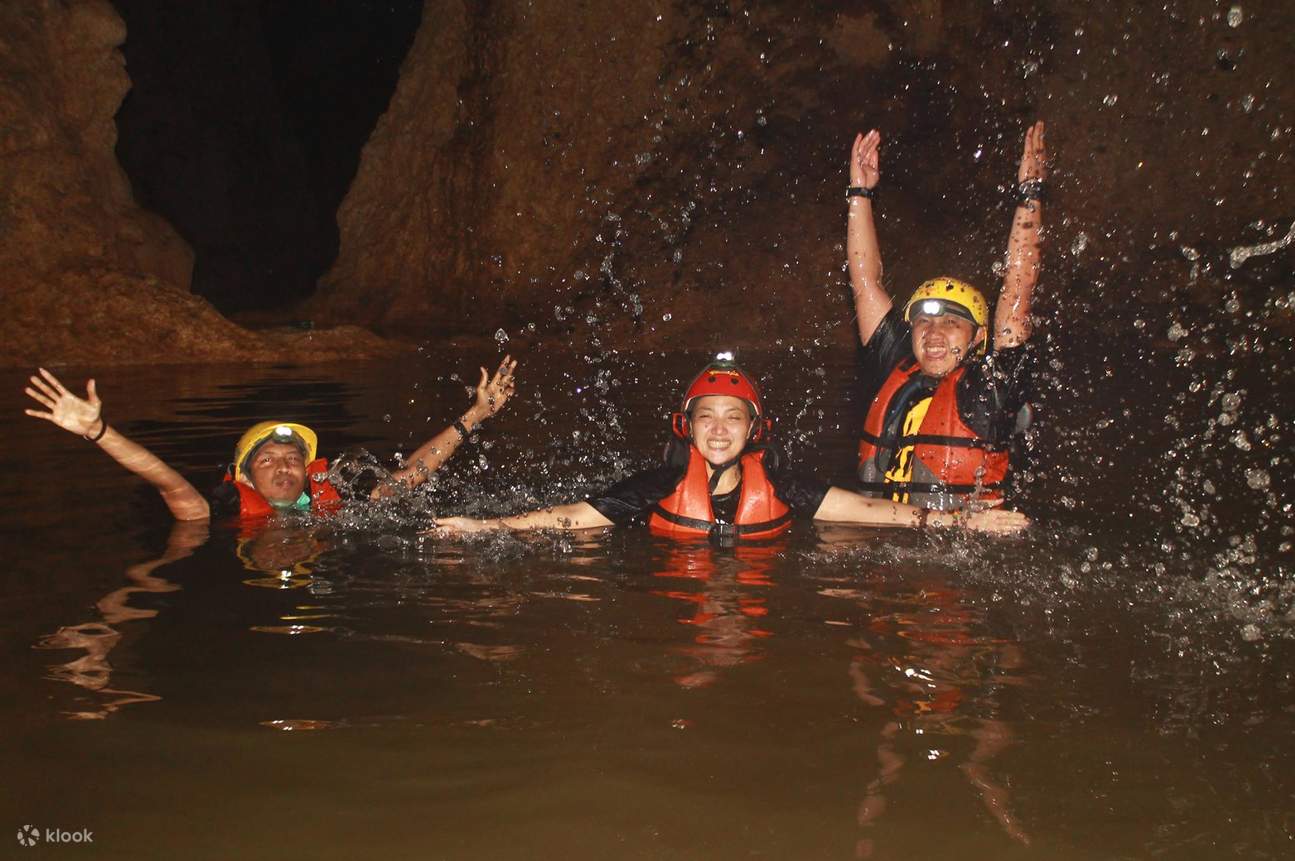 Flying Fox And Cave Exploration in Geosite Ngingrong Gunung Kidul ...