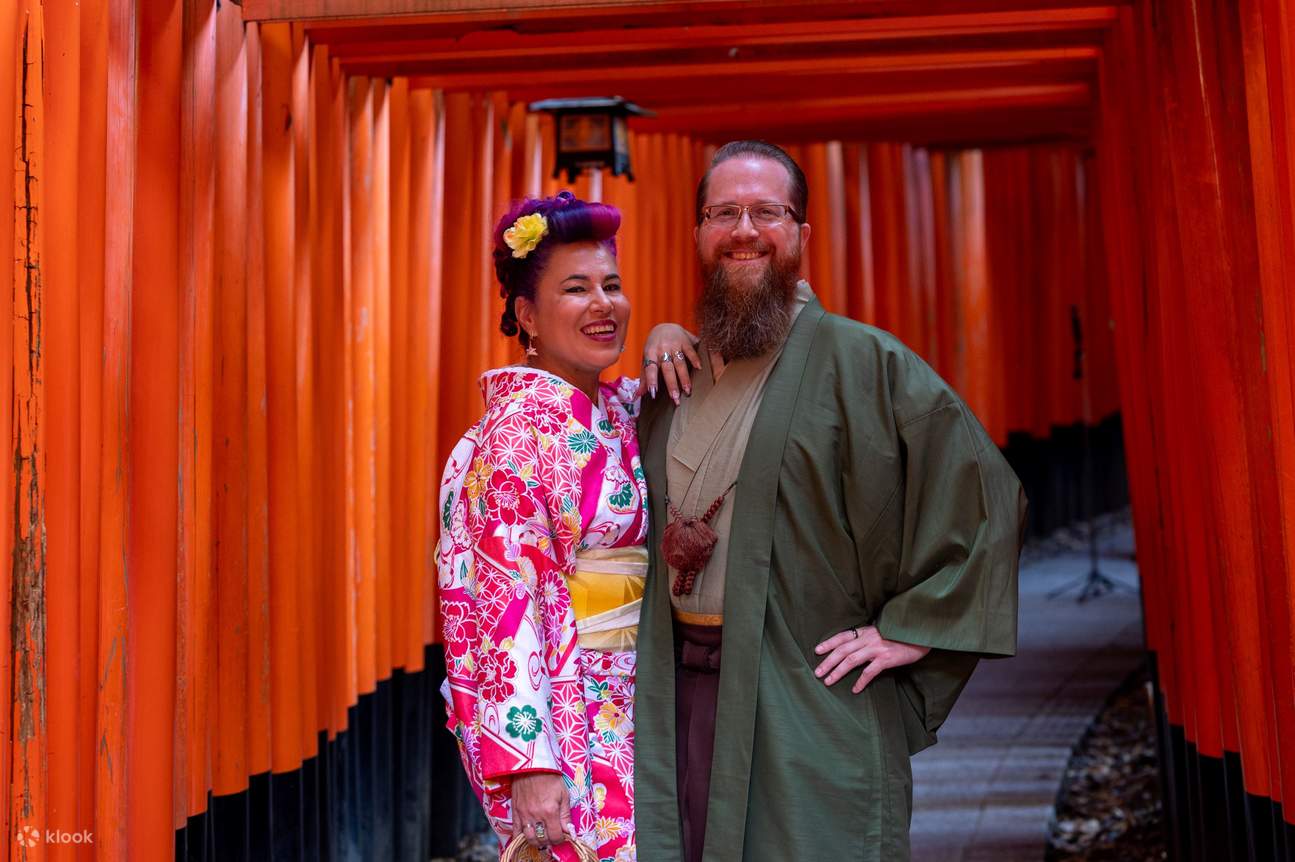 Kyoto Kimono Rental & Photography session at Fushimi Inari Shrine ...
