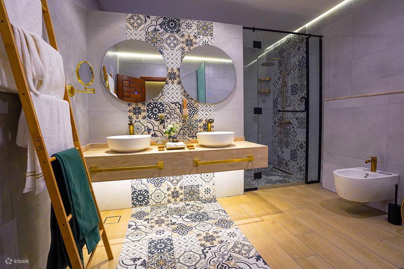 Al Marmoom Domes Desert Glamping & Dining experience in Dubai - Klook