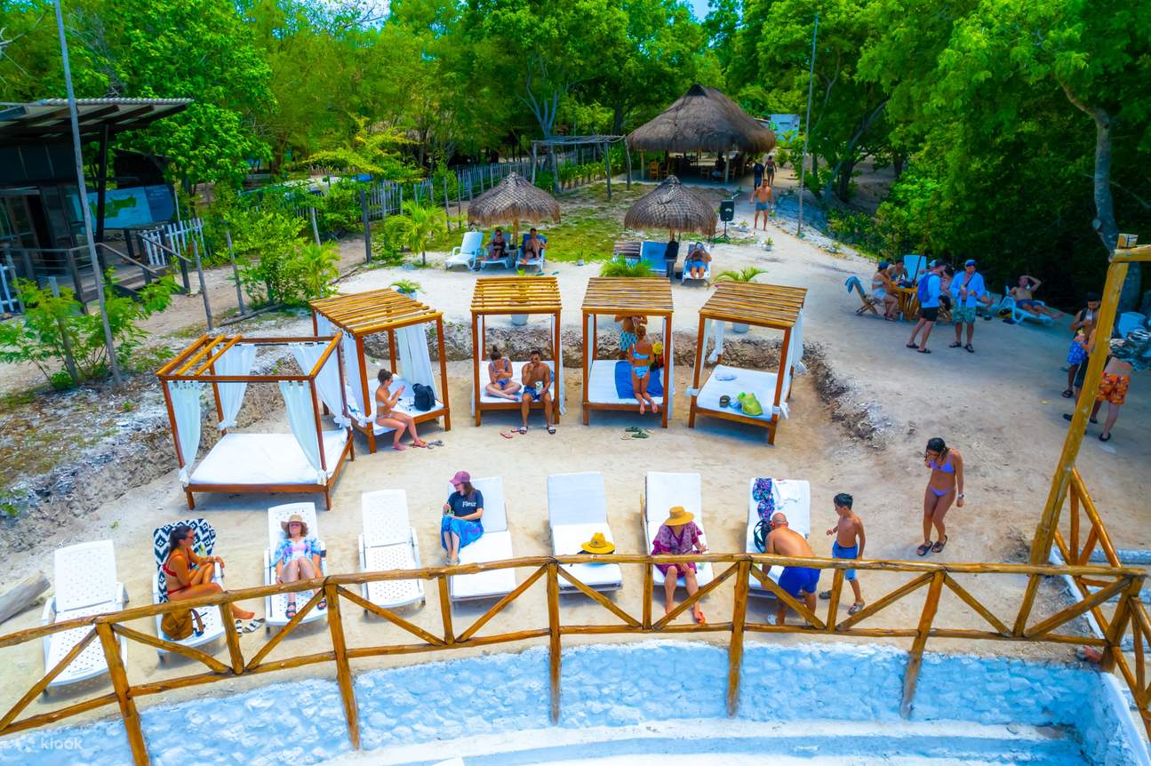 Esplora la serena bellezza delle Isole del Rosario sulla spiaggia di ...