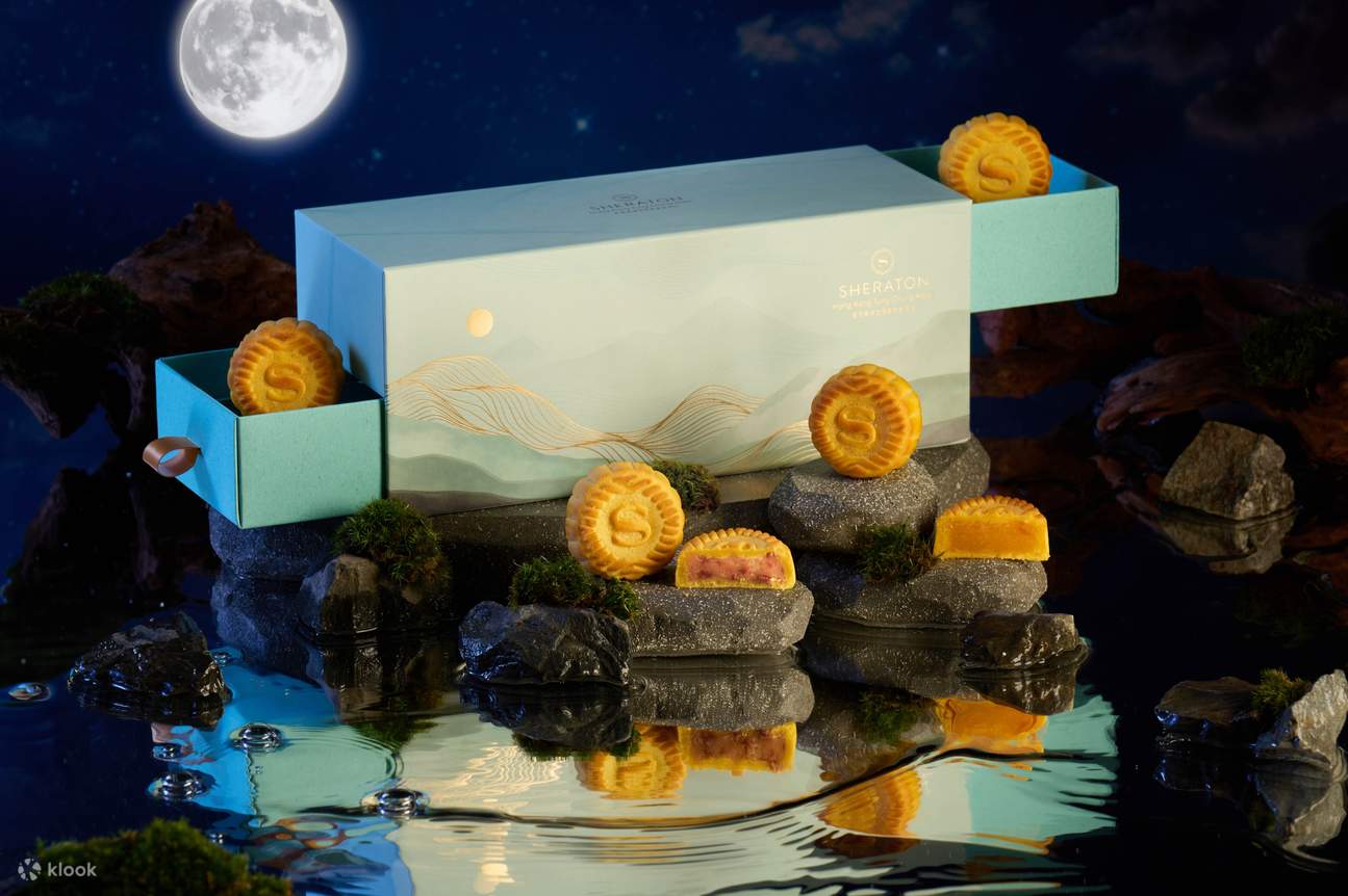 Sheraton Hong Kong Tung Chung Hotel Mooncakes | Mini Egg Custard, Mini ...