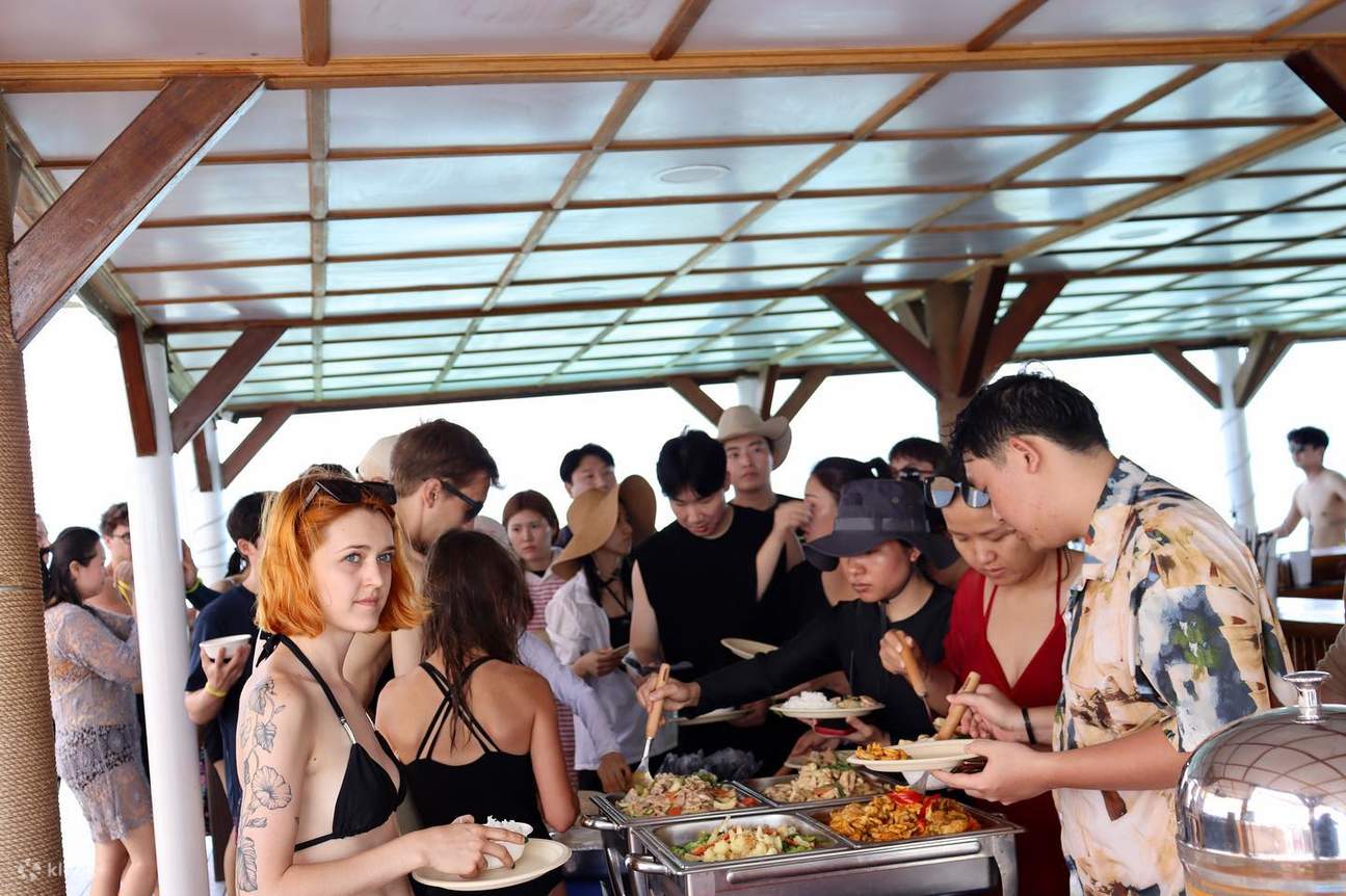 Sunset Luxury Boat Party with Floating Bar Trip from Koh Samui - Klook ...