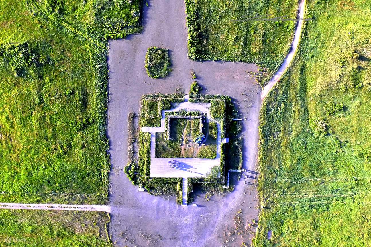 2-Day Tour to Yuan Shangdu Ruins and Huizong Temple in Duolun, Inner ...