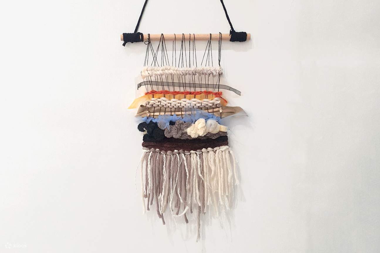 PMQ MODEMENT - SAORI Weaving Tapestry Workshop - Klook Singapore