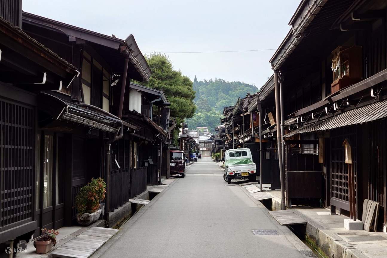 Takayama and Shirakawa-go One Day Bus Tour from Takayama - Klook Singapore