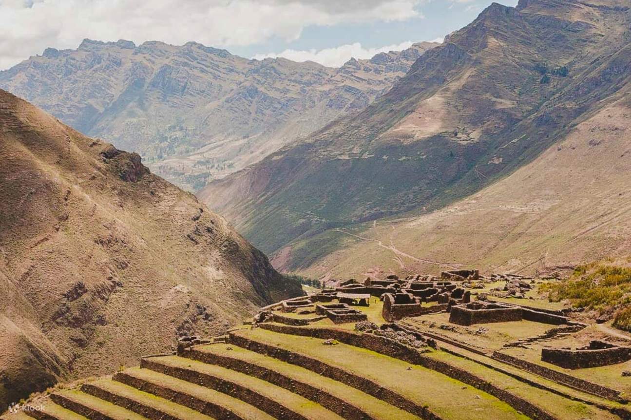 Sacred Valley to Machu Picchu Tour in 2 Days | Explore the Beauty of ...