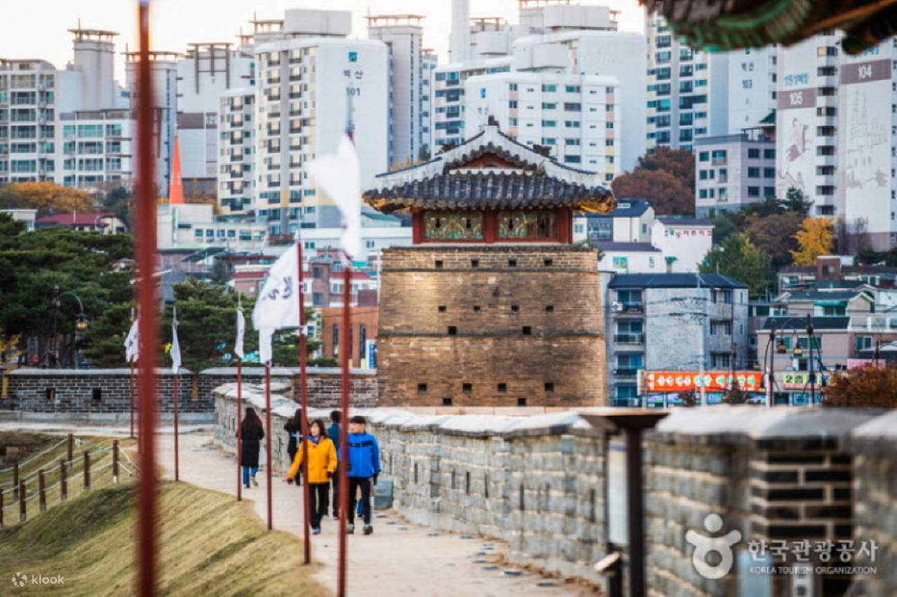 Esplora la Fortezza di Suwon in Van - Klook Stati Uniti