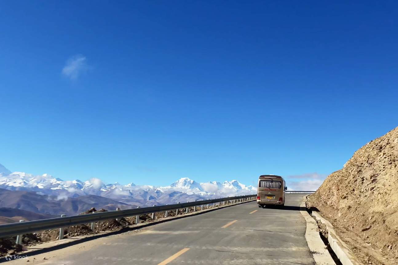 Eine ausführliche, reine Spieltour von Lhasa nach Kathmandu für 7 Tage ...