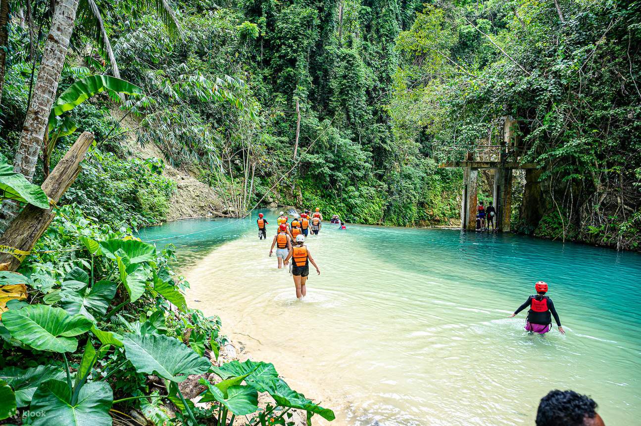 Lawatan Snorkeling Ikan Yu Paus & Canyoning Air Terjun Kawasan - Klook ...