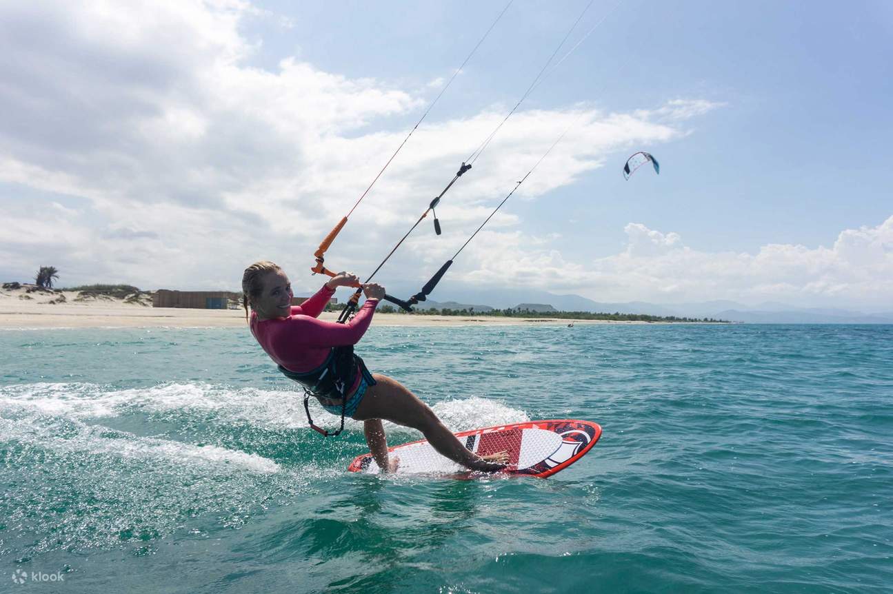 Ride the Waves: Kite Surfing Discovery or E-Foiling Experience in Kota ...