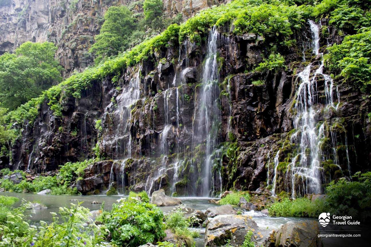 Dashbashi Canyon, Didgori, Mtskheta, Jvari Monastery One day tour ...