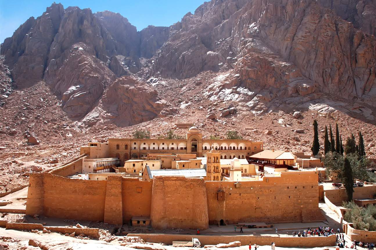 Tur Trekking Gunung Musa, Matahari Terbit, dan Biara dari Sharm - Klook ...