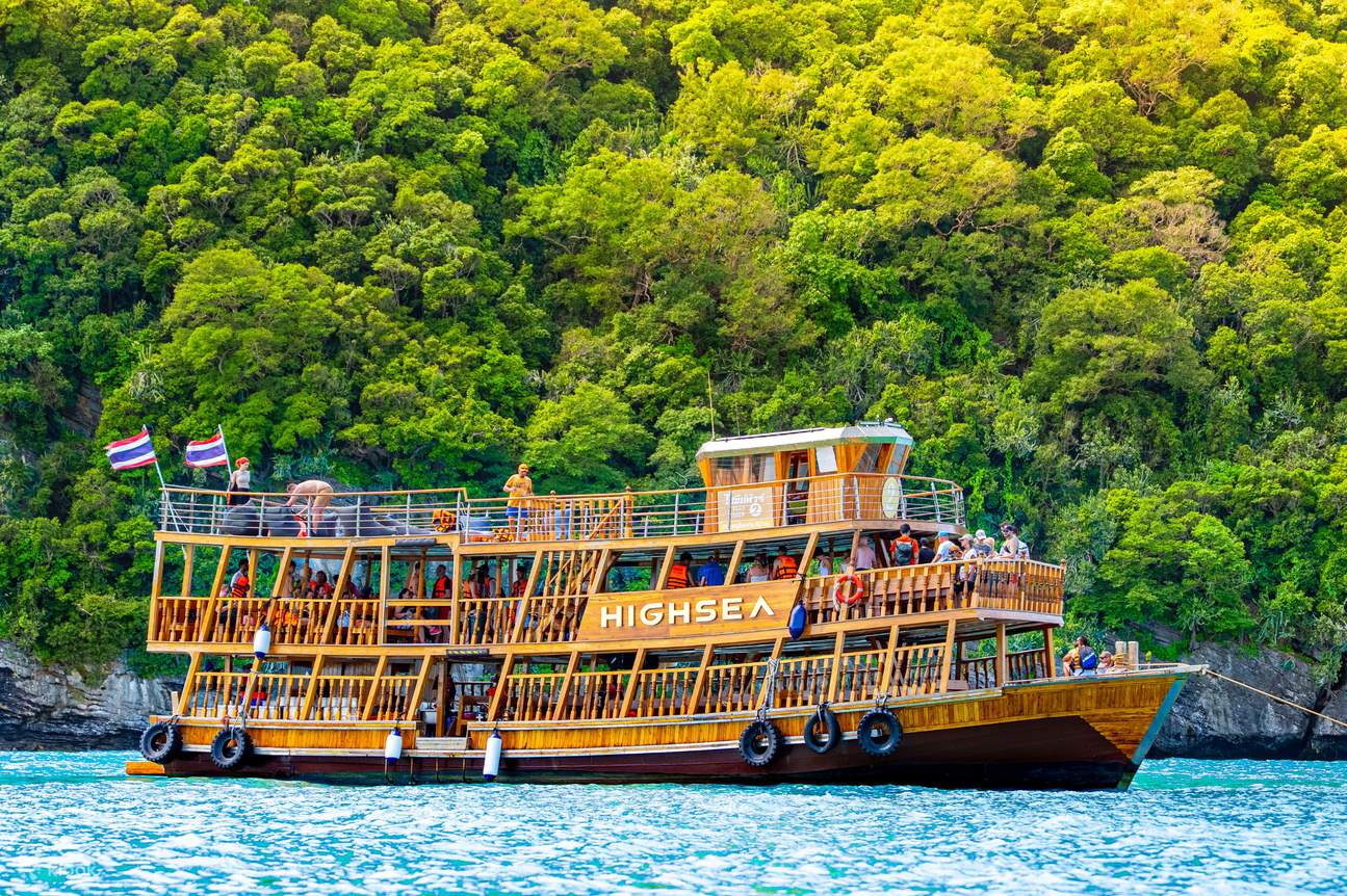 Dagtocht naar Angthong National Marine Park met een grote boot - Klook ...