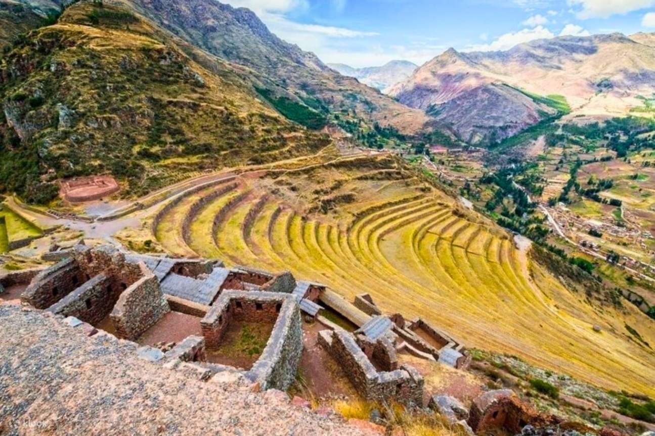 Sacred Valley to Machu Picchu Tour in 2 Days | Explore the Beauty of ...