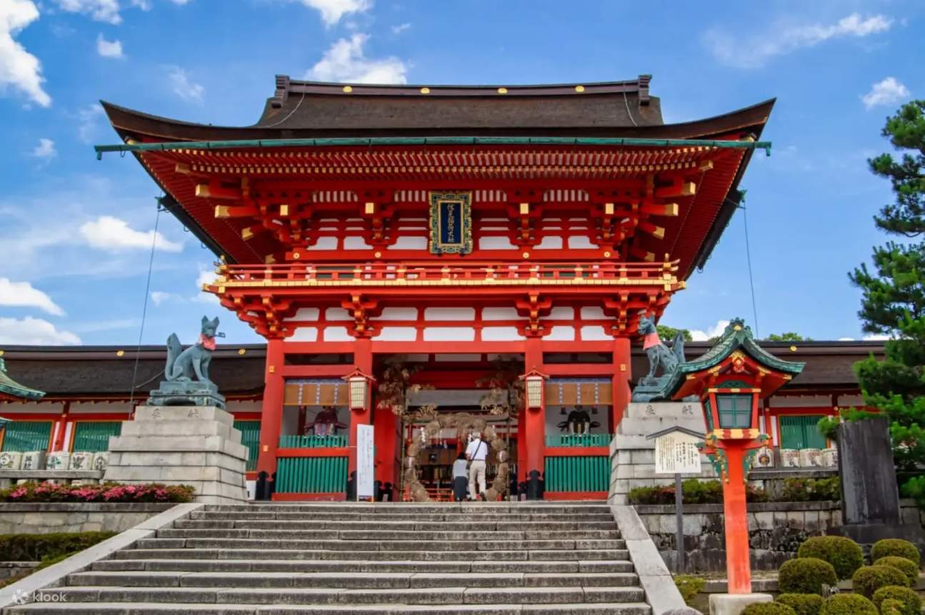Walking Tour of Eastern Kyoto: Fushimi Inari Shrine, Kiyomizu & Gion - Klook Australia