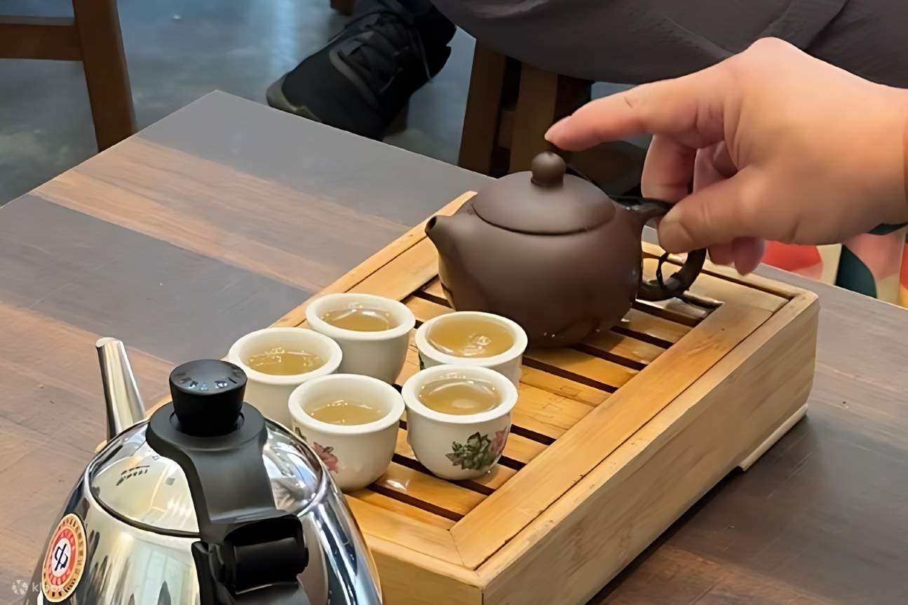 Tea Appreciation Workshop with Song Fa and Pek Sin Choon - Klook Singapore