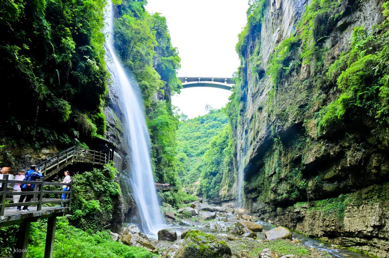 5 days and 4 nights in Enshi (small group + 4/5 diamond hotel ...