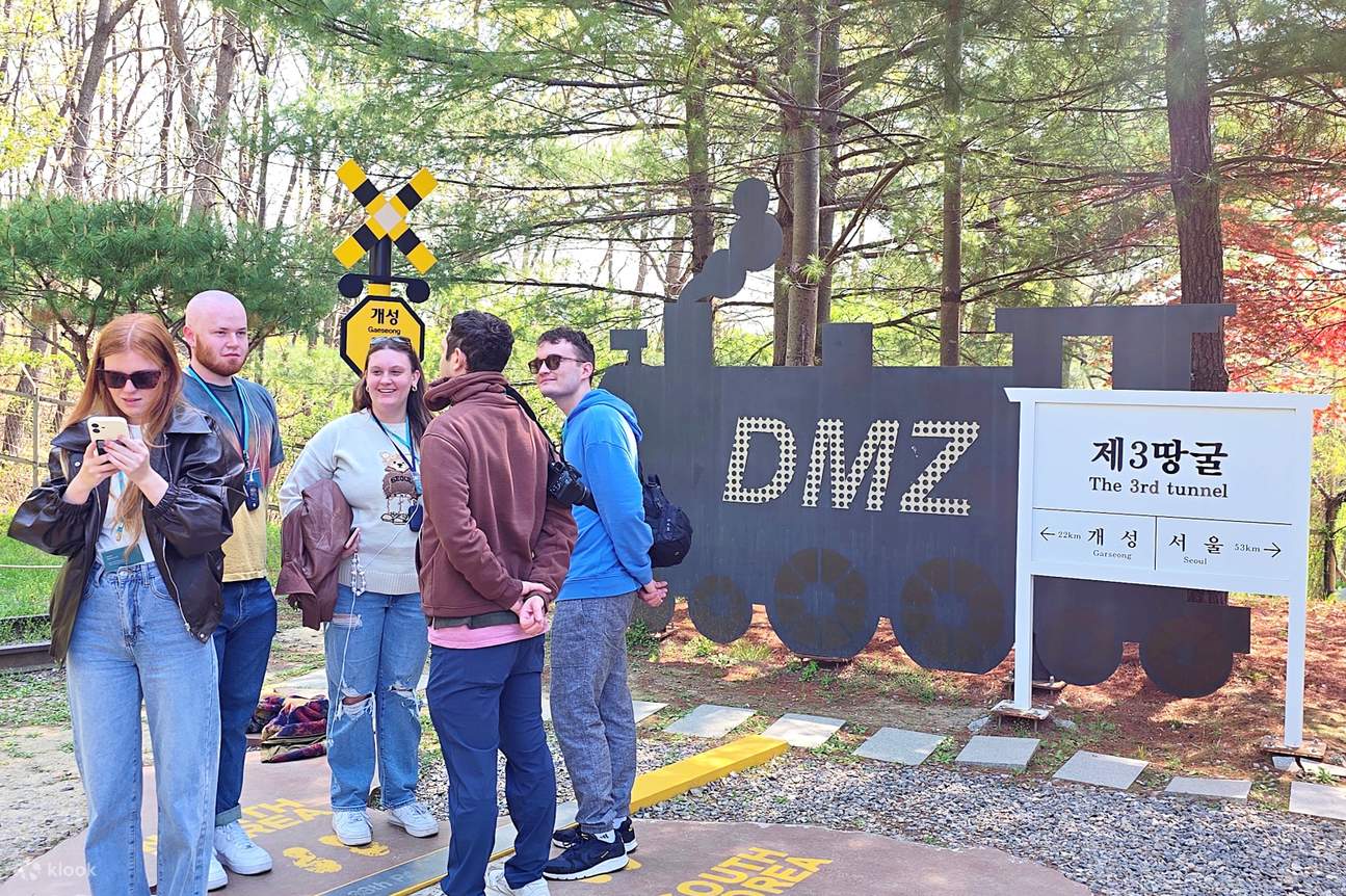 DMZ North Korea Experience & Suspension Bridge Tour from Seoul - Klook Australia