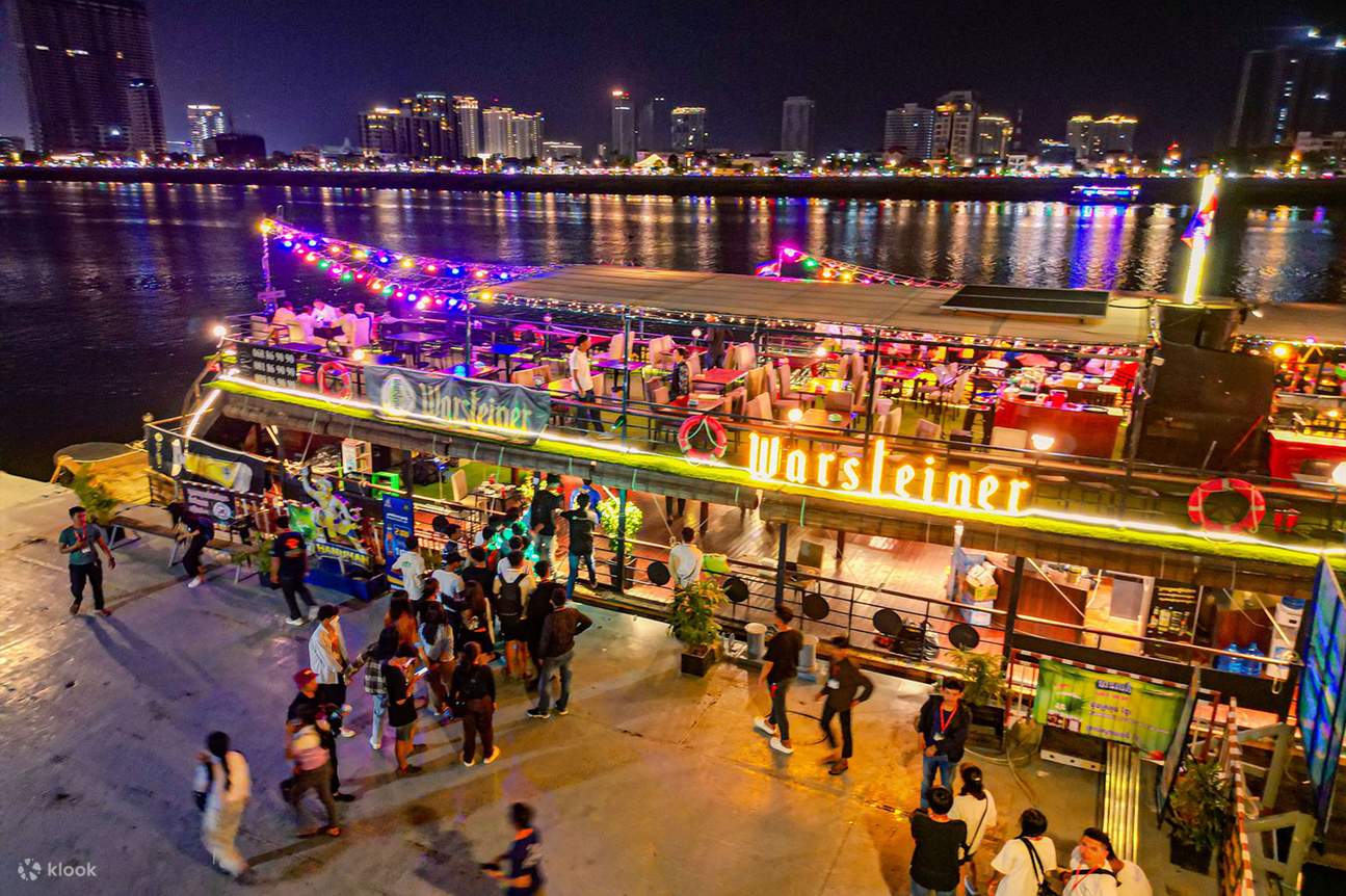 Phnom Penh: Hop-On Hop-Off na Bus Ticket na may Libreng Mekong Cruise ...