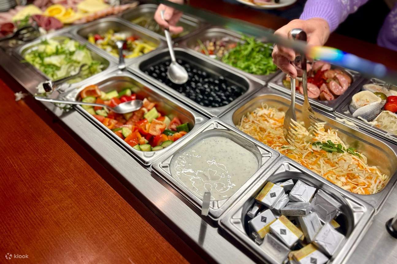 Evening Cruise Tour with Buffet Dinner in Prague - Klook