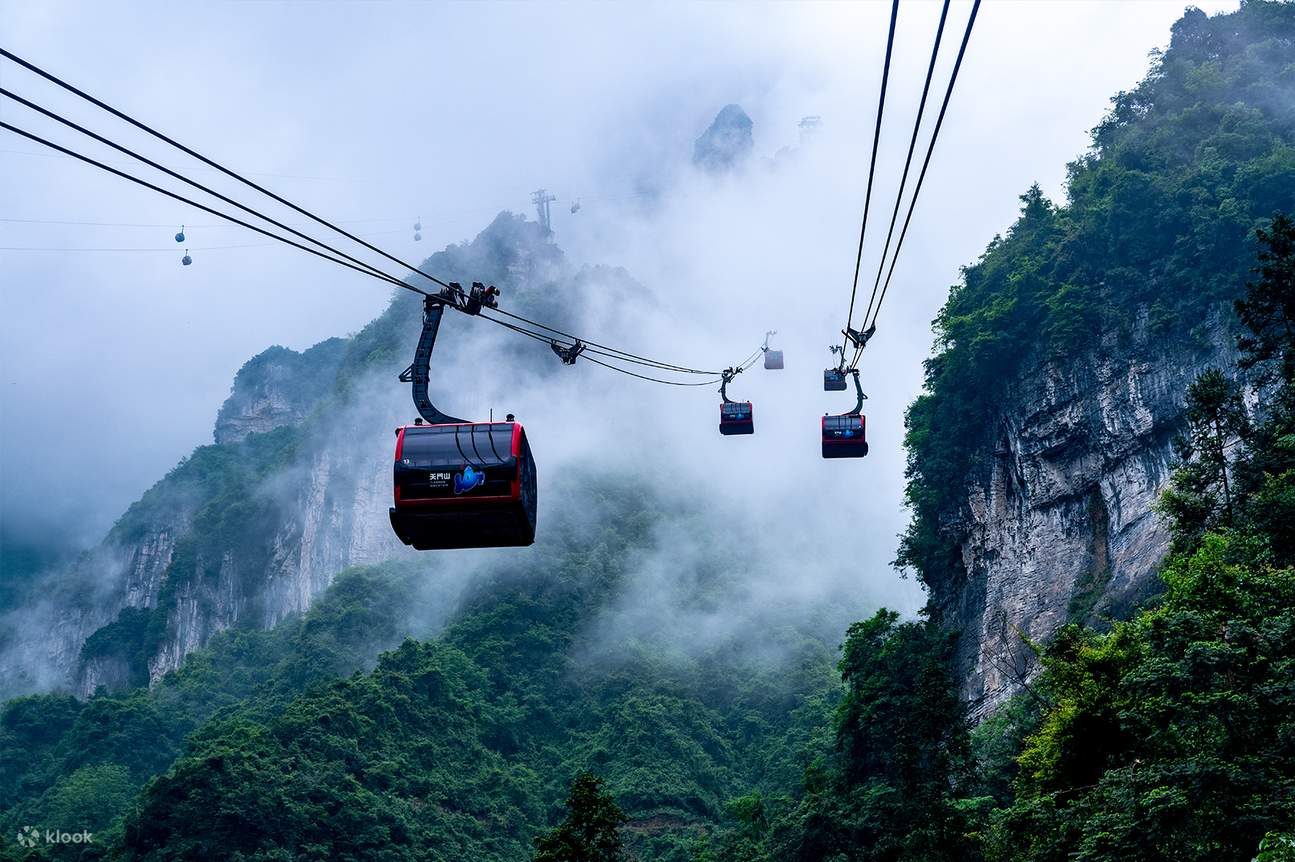 4-Day Zhangjiajie, Furong Ancient Town, and Fenghuang Ancient City Guided Tour (VIP Access to ...