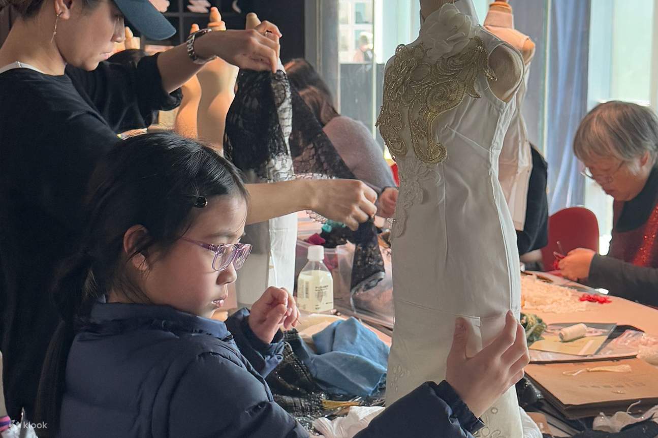 Mini cheongsam design workshop/play with mini cheongsam design/parent-child cooperation workshop ...