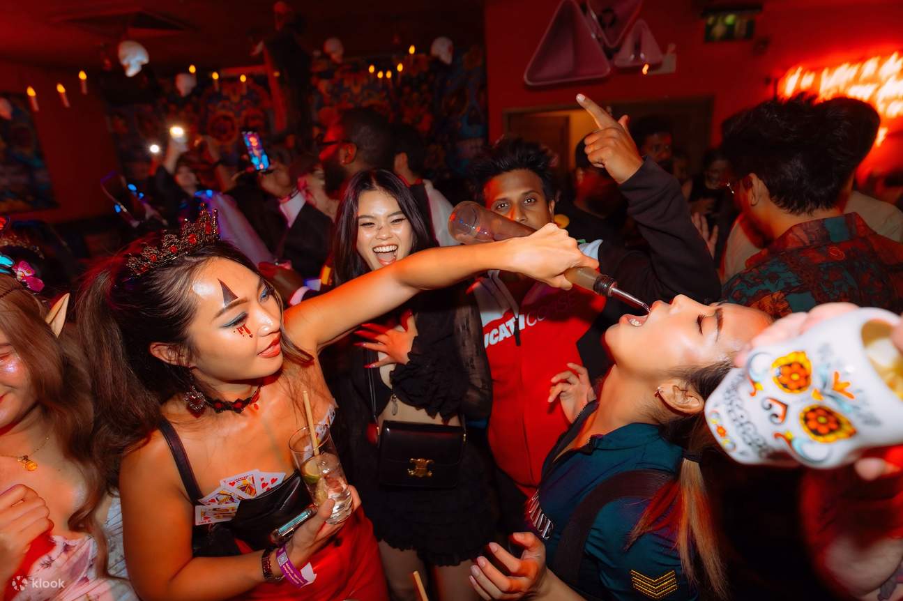 The BEST Bangkok Club Crawl - Klook Australia