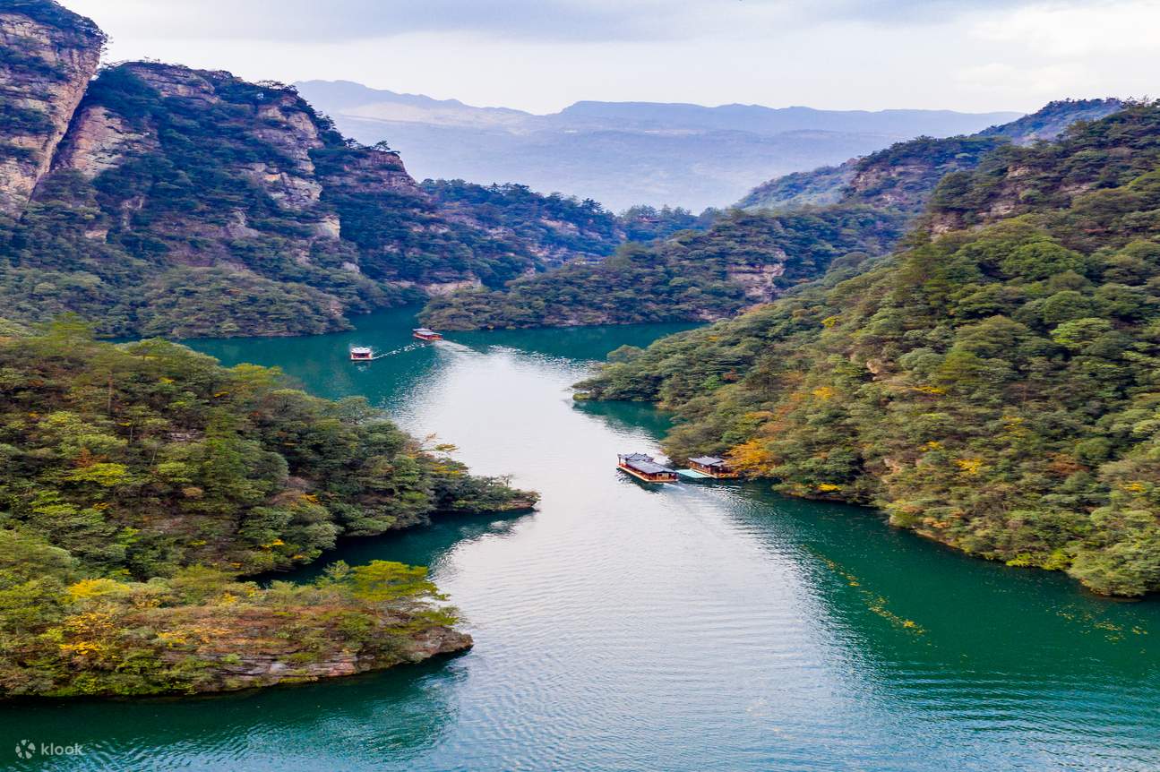 Private Day Tour to Zhangjiajie Grand Canyon & Baofeng Lake (Chinese ...