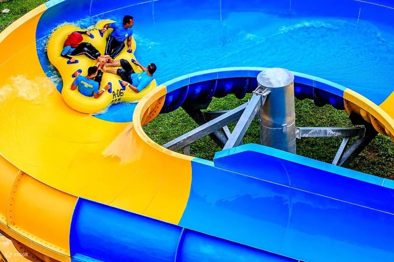 Melaka Safari Wonderland & Water Park Day Tour from Kuala Lumpur ...