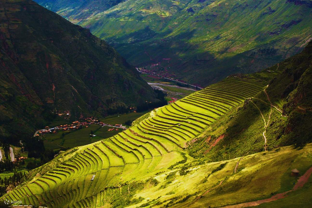 Sacred Valley to Machu Picchu Tour in 2 Days | Explore the Beauty of ...