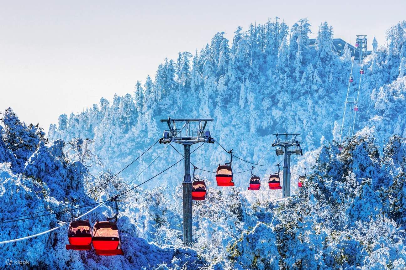 One-Day Trip to Mount Wawu from Chengdu (Professional Driver + Flexible ...