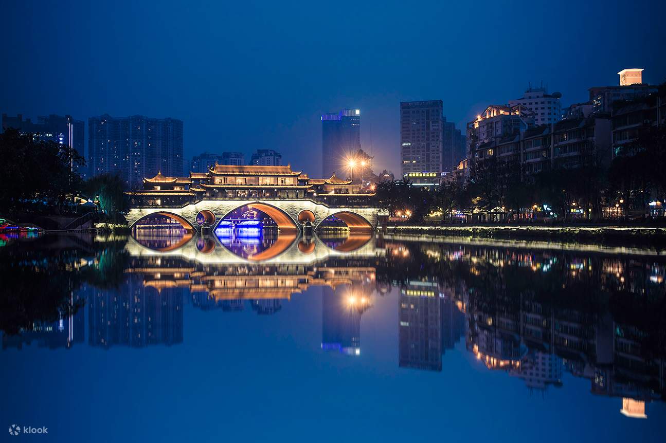 One-day tour in Chengdu - Klook Estados Unidos