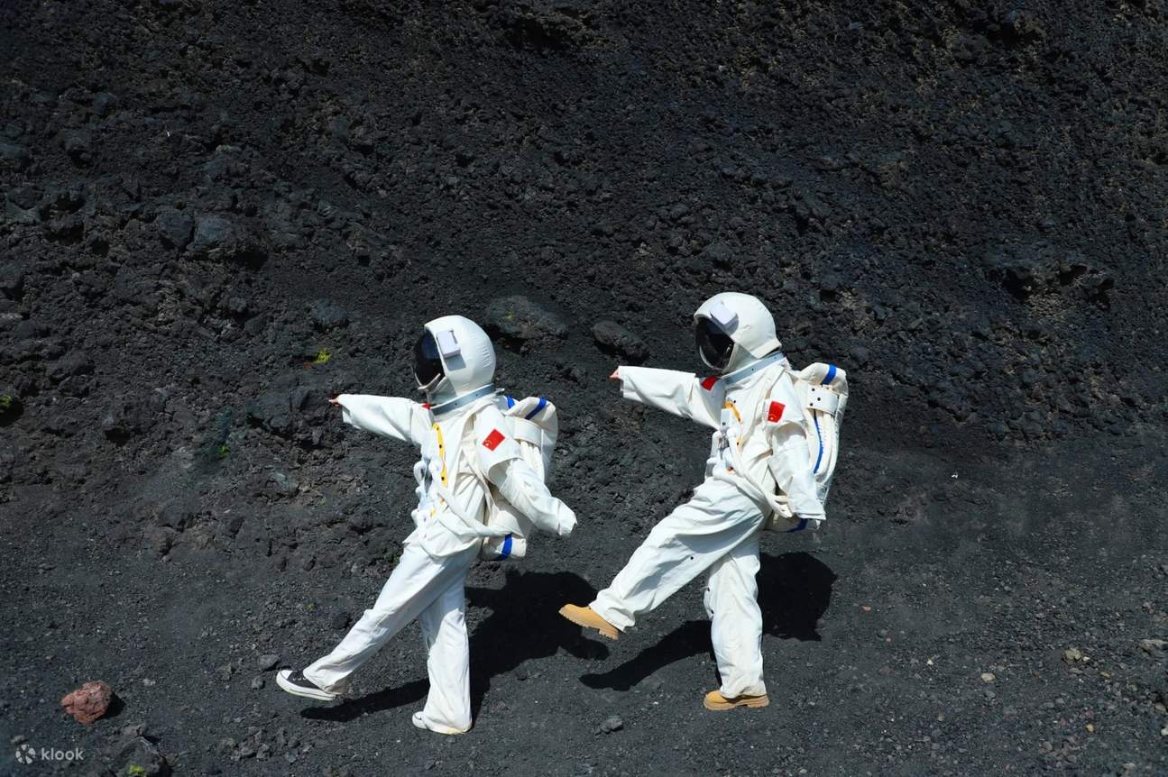 5-Day Inner Mongolia Tour: Ulanhada Volcano, Huitengxile Grassland ...