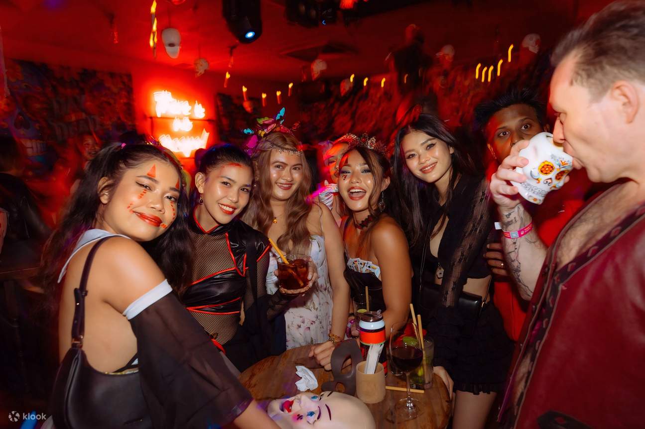 The BEST Bangkok Club Crawl - Klook Australia