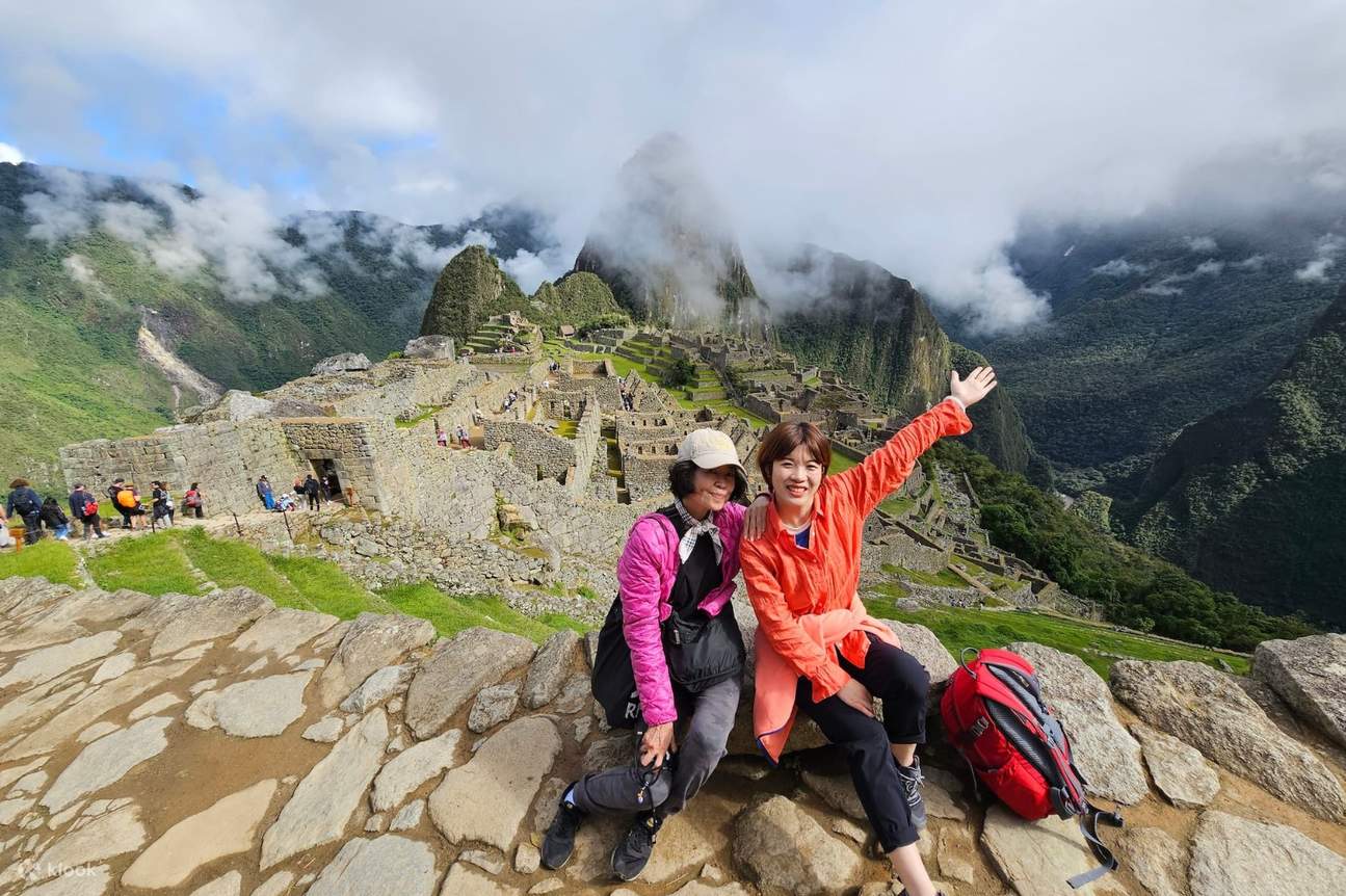 2D1N Machu Picchu & Winay Wayna Private Trekking Tour from Cusco ...