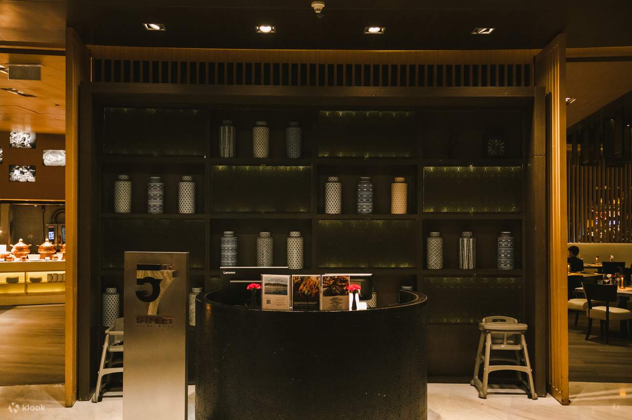 57th Street Marriott Sukhumvit 57 Rooftop Dining - Klook India