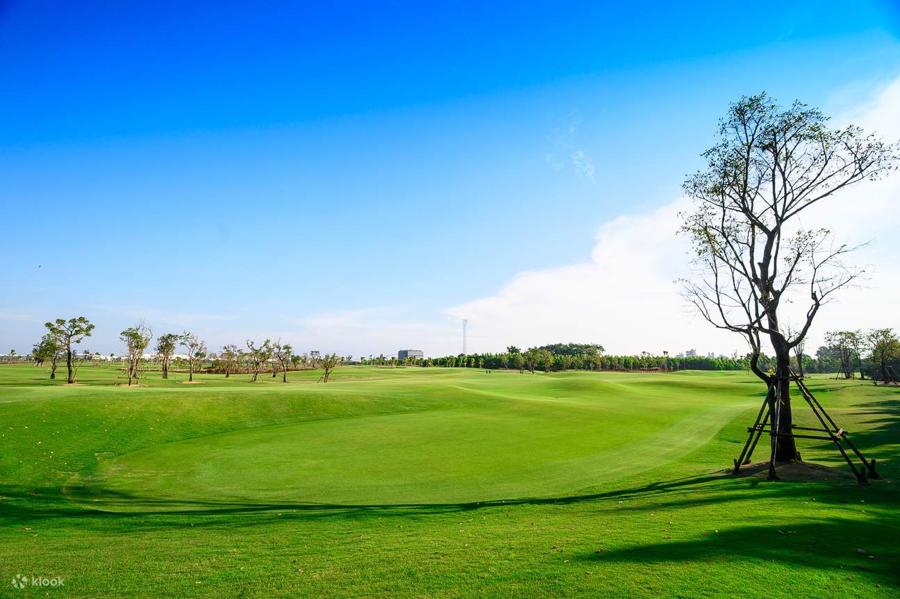 Bergabung dalam Golf di Siam Country Club Bangkok di Bangkok - Klook ...