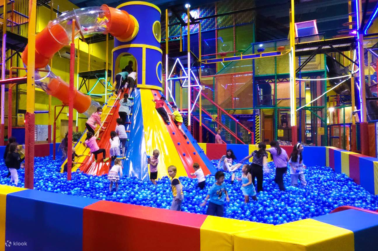 Epicland 10th Anniversary - 6-Meter High Volcano Slide - Klook Hong Kong